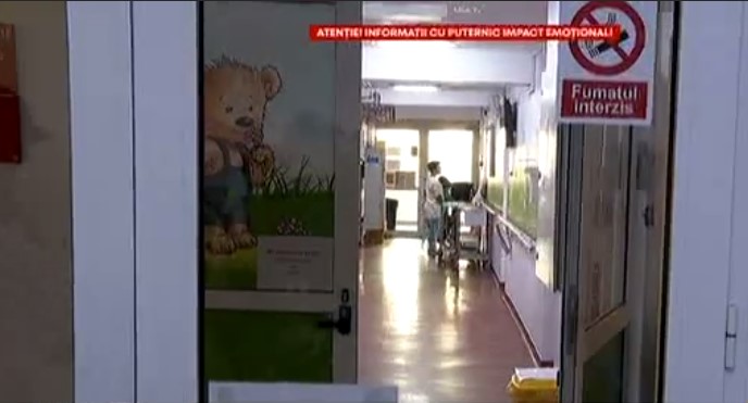 Băiețelul din Galați care a fost abandonat de mamă pe holurile ...