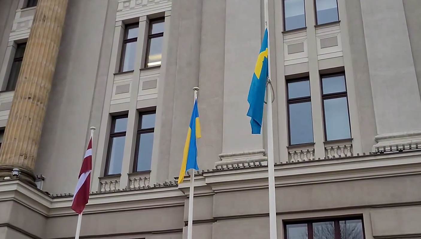 Ruşii care nu mai au permis de rezidenţă în Letonia au primit ordin să ...