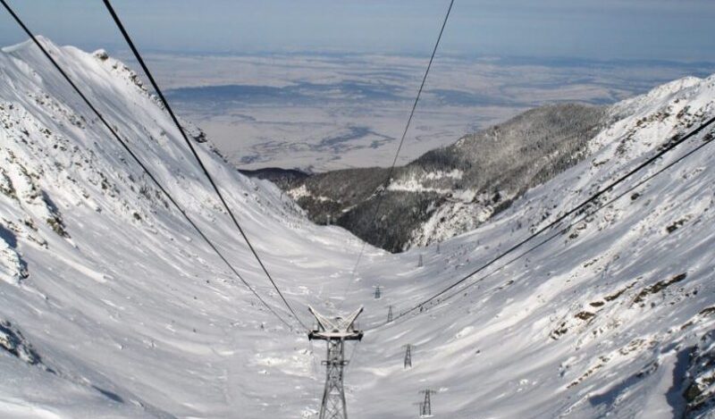 Cinci turişti rămaşi blocaţi în telecabina de la Bâlea Lac | Site-ul de ...