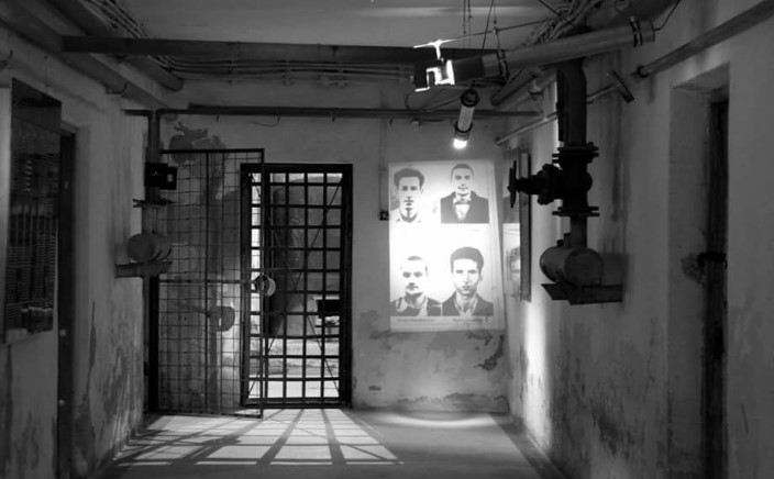 Expoziția „Martorii tăcuți: Obiecte din închisorile comuniste” aduce în ...