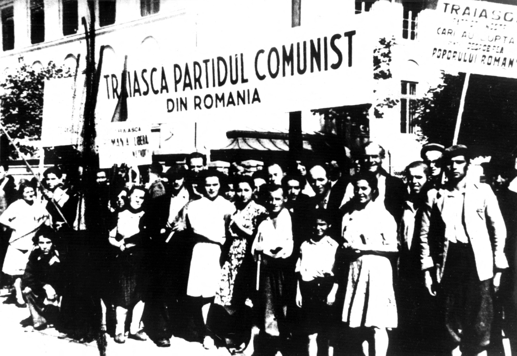 23 august, ziua în care România a întors armele împotriva Germaniei ...