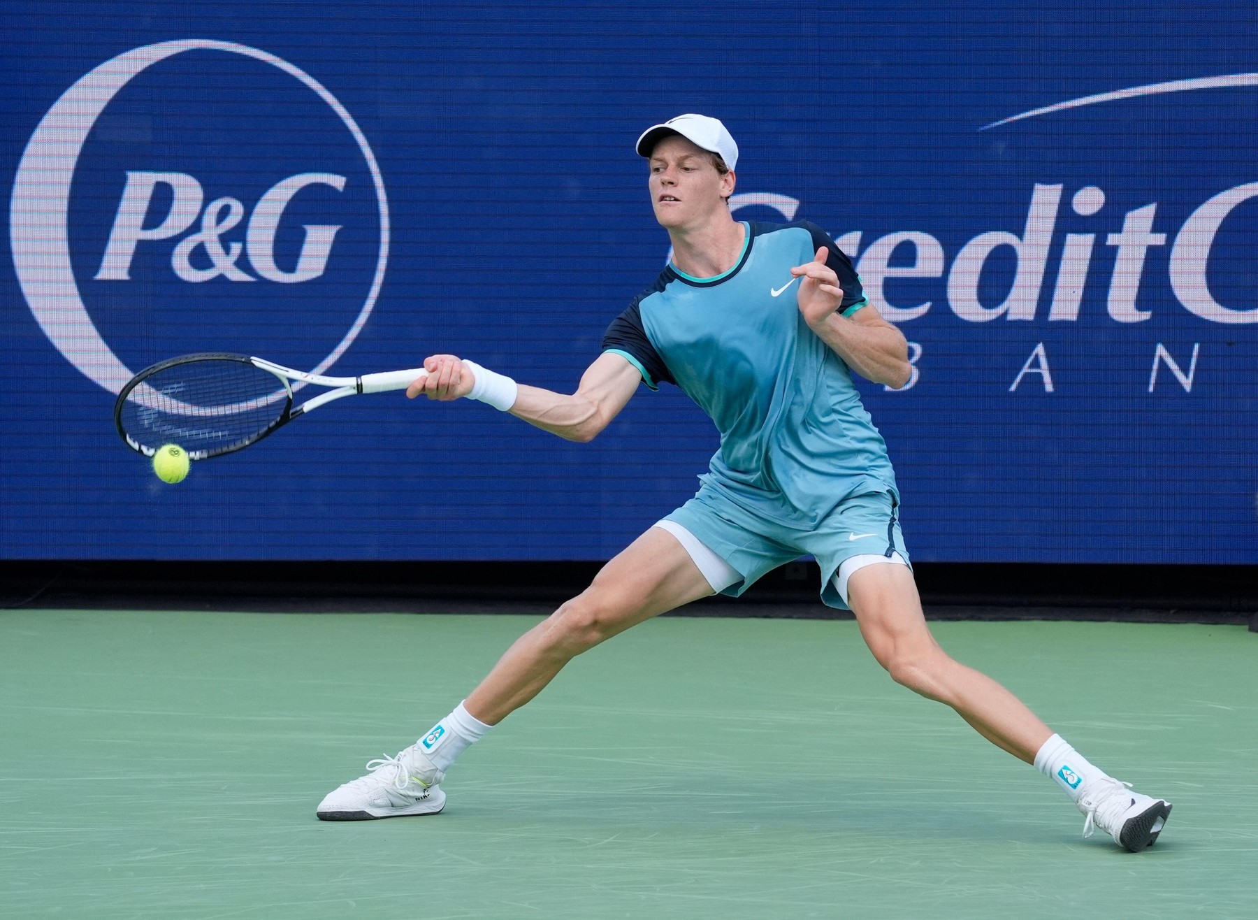 Numărul 1 mondial în tenisul masculin, Jannik Sinner, a fost depistat pozitiv la un steroid ...