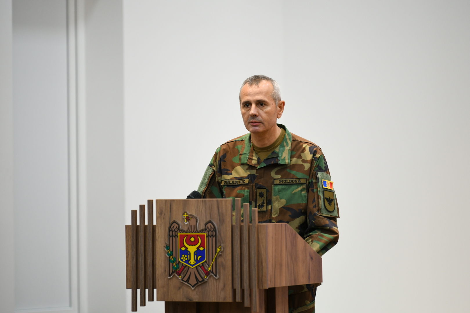 Preşedinta Maia Sandu l-a demis pe şeful Statului Major al armatei ...