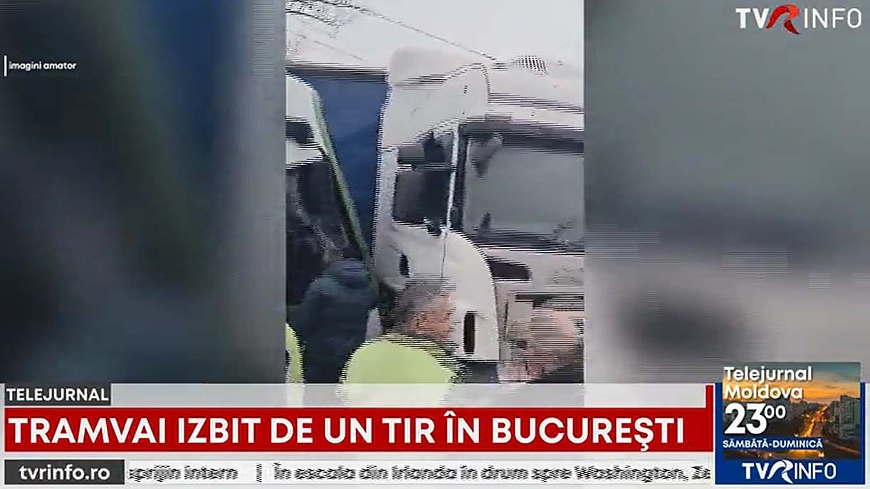 Un tramvai Imperio a fost izbit de un TIR în București și a sărit de pe șine | Site-ul de stiri ...