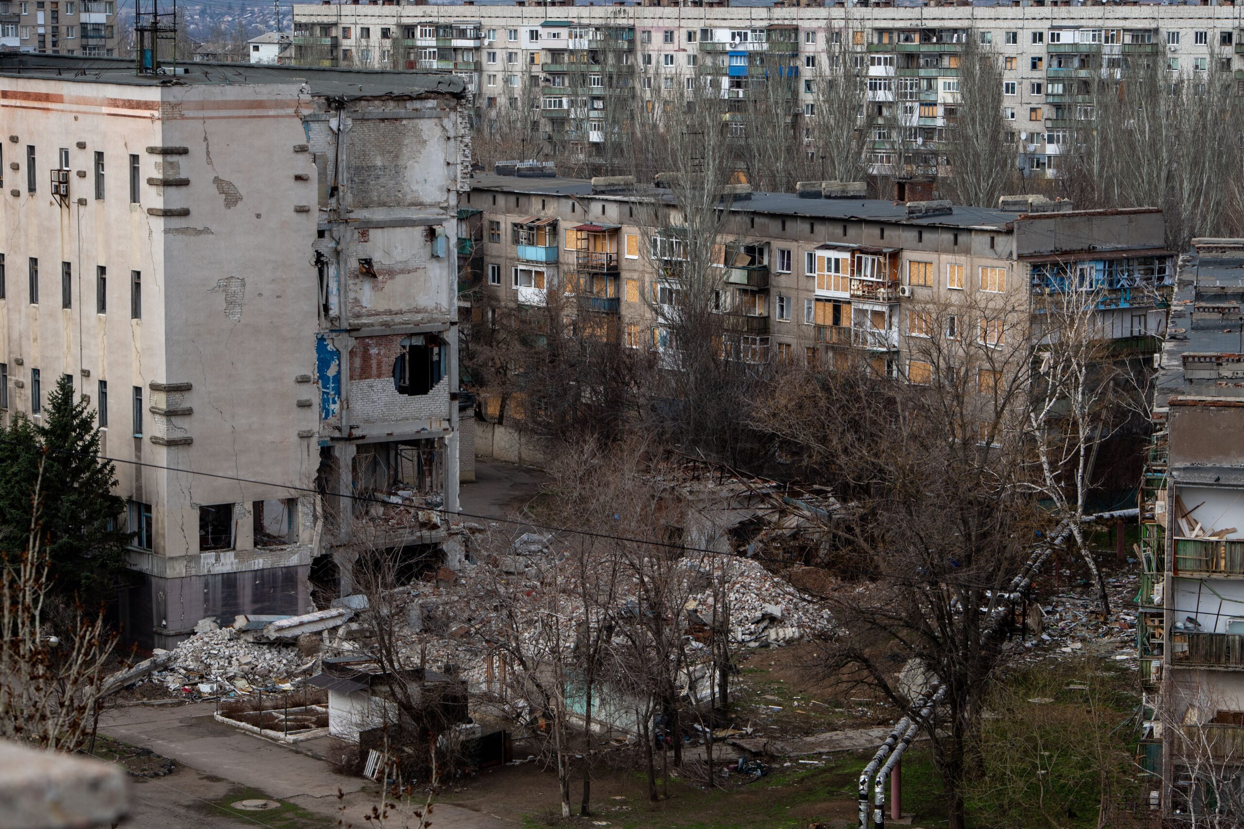 Rusia a lansat nu mai puţin de 728 de drone şi 13 rachete asupra ...