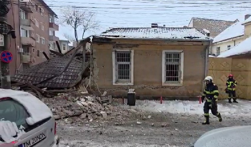 Doi angajaţi ai MAI au fost răniți într-o explozie produsă într-o anexă ...